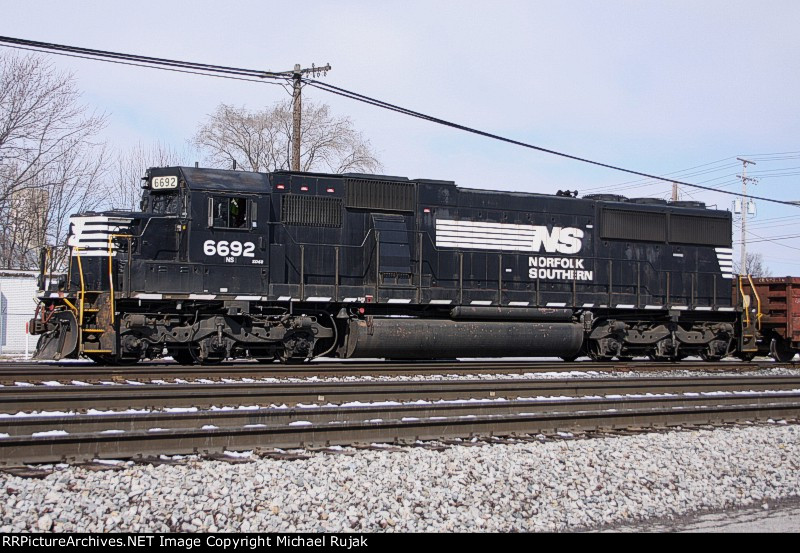 NS 6692